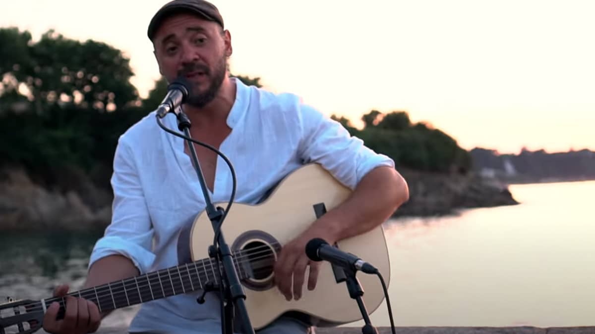Laissez-vous entrainer par « Dance me », extrait du nouvel album ...