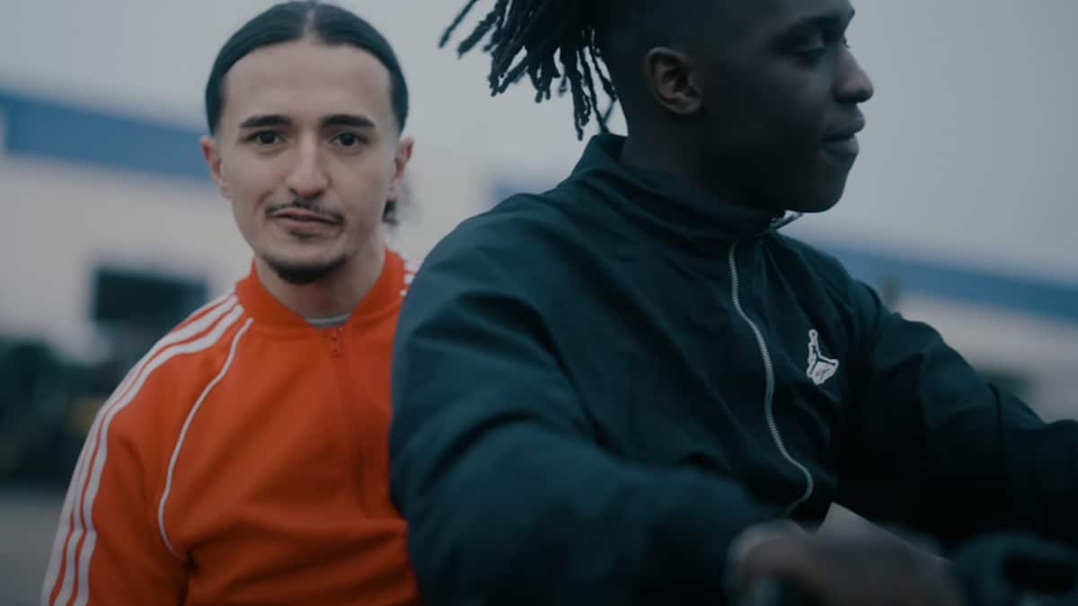 Oby One « Terrain », le clip qui secoue le rap-game français ! [Paroles]