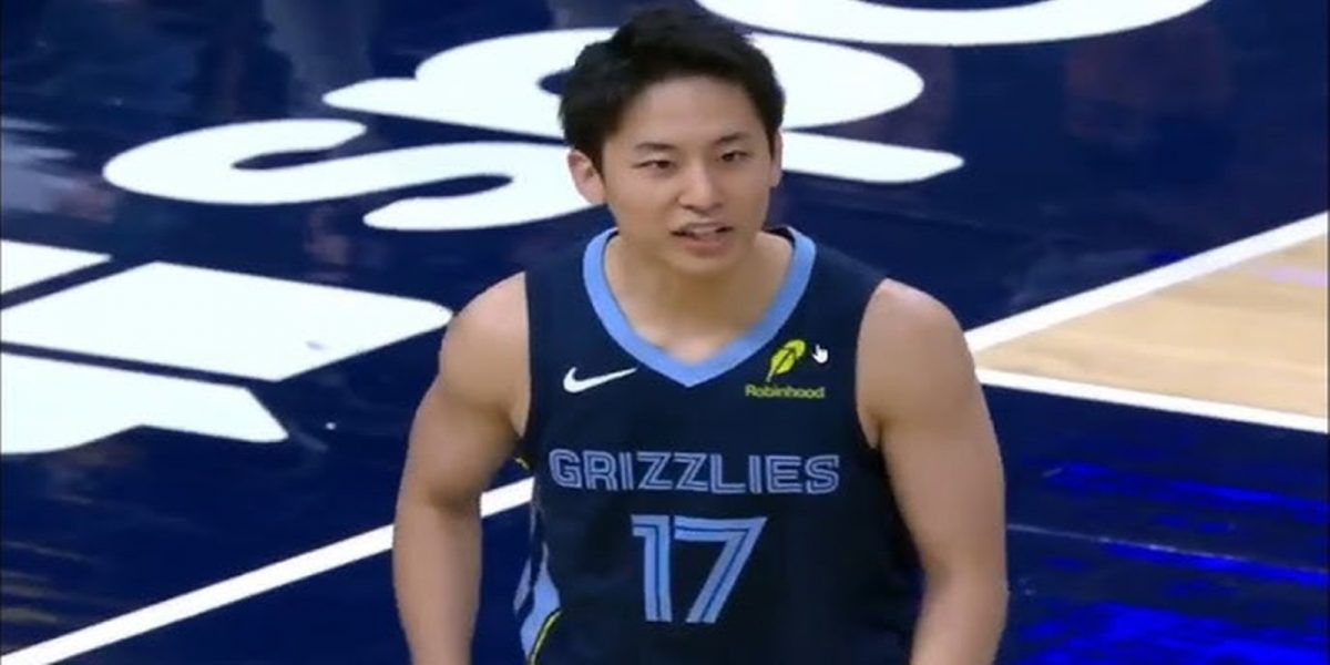 Qui est Yuki Kawamura, ce petit joueur japonais qui fait du streetball en NBA